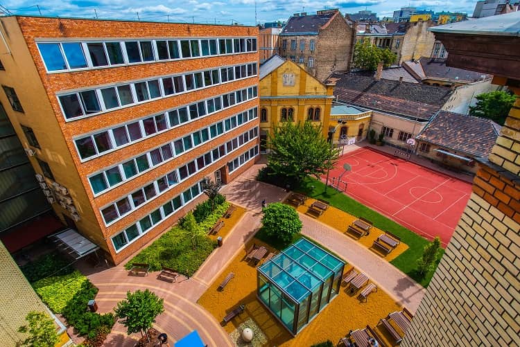 Óbuda University is the key partner in a new cancer research | ALUMNI